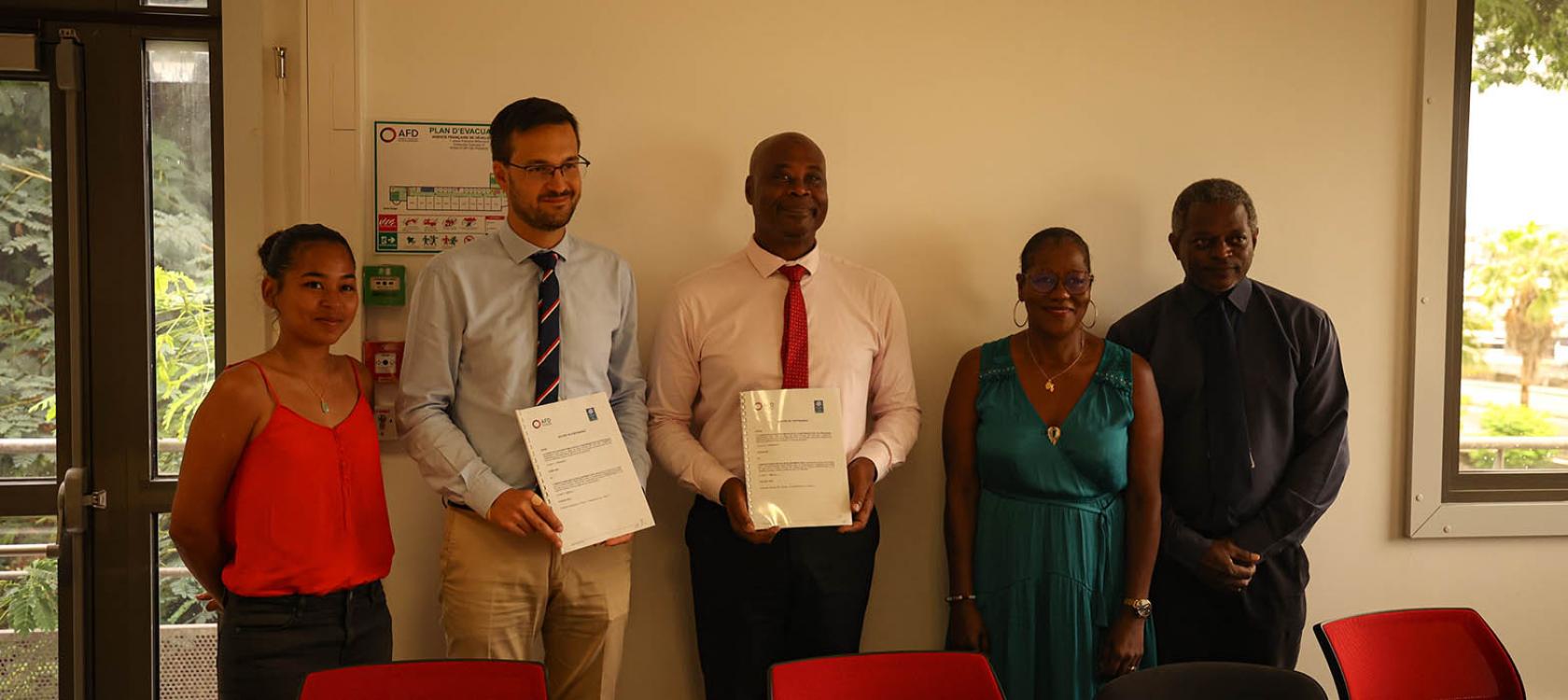 Martinique : signature d’une convention de partenariat entre l’AFD et ...